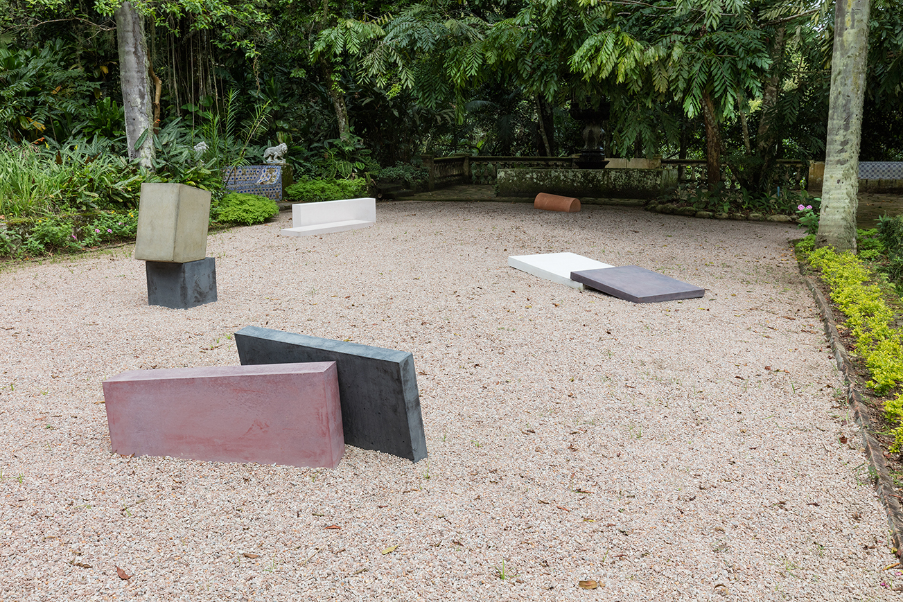 elizabeth jobim - Raquel Arnaud Gallery